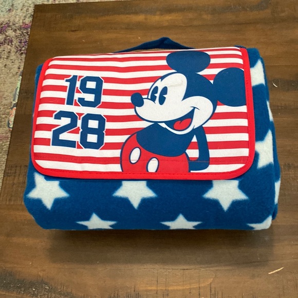 Disney | Other | Disney Mickey Mouse Stars Outdoor Foldable Red Blue ...